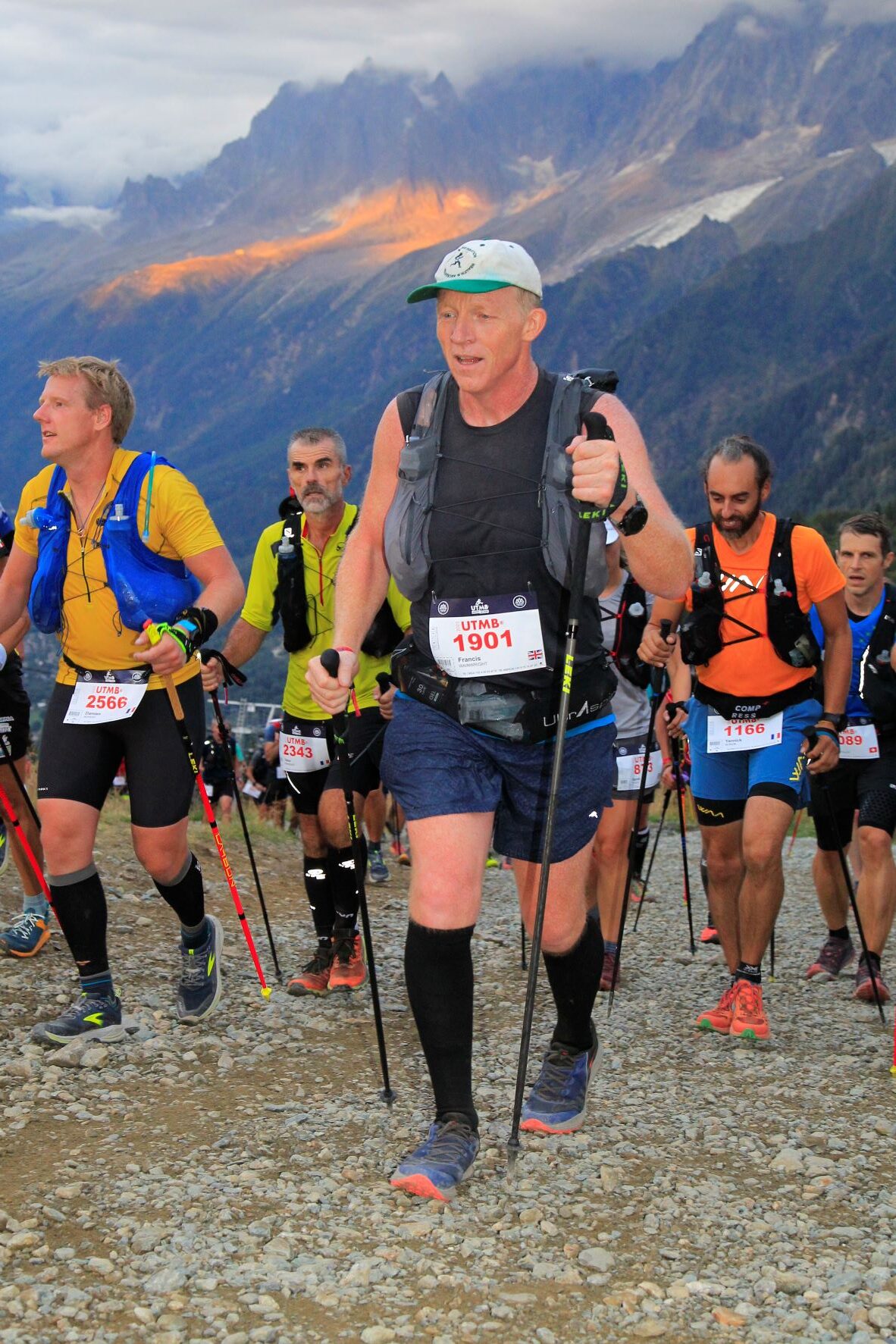 The Queue vs UTMB - Frank Publishing